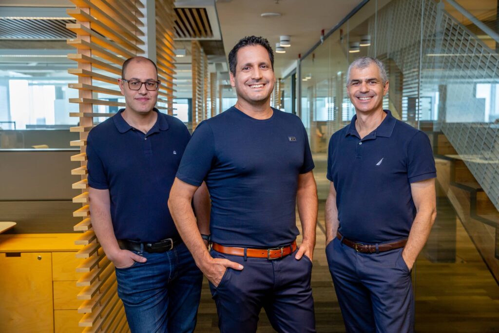 About DealHub | DealHub